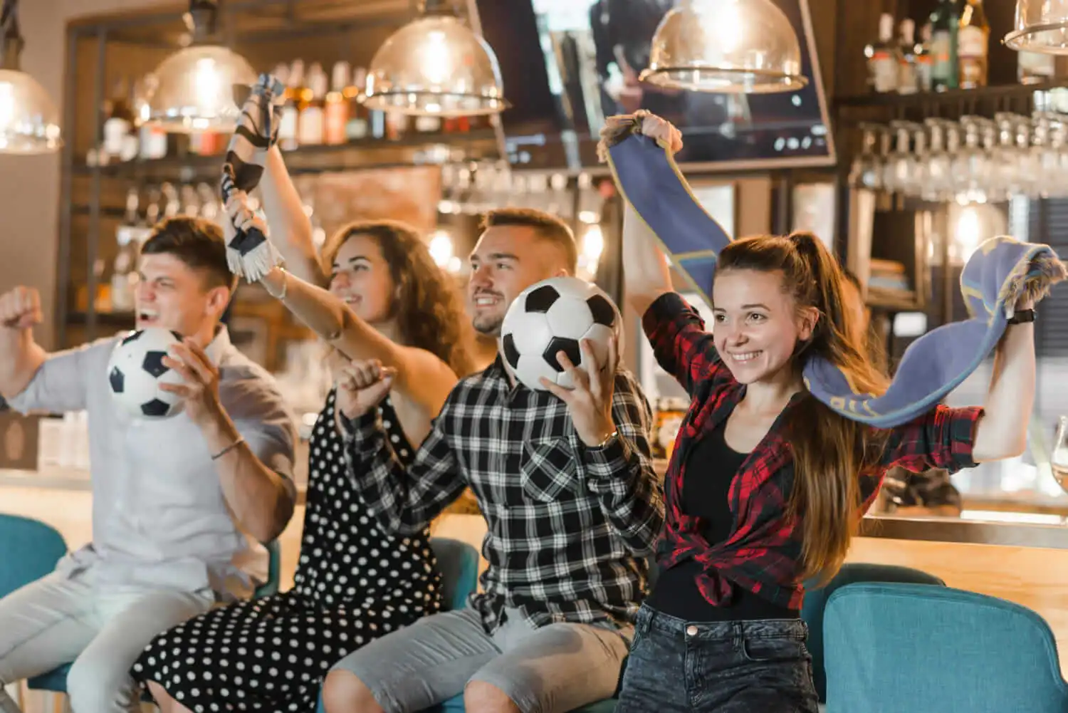 Bar com telão: as 24 melhores opções em SP e no RJ