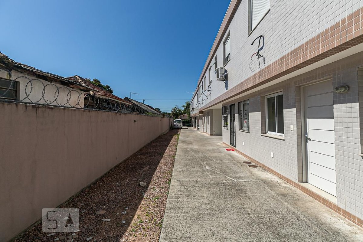 Condomínio em Rua Landel de Moura, 1875, Camaquã - Porto Alegre ...