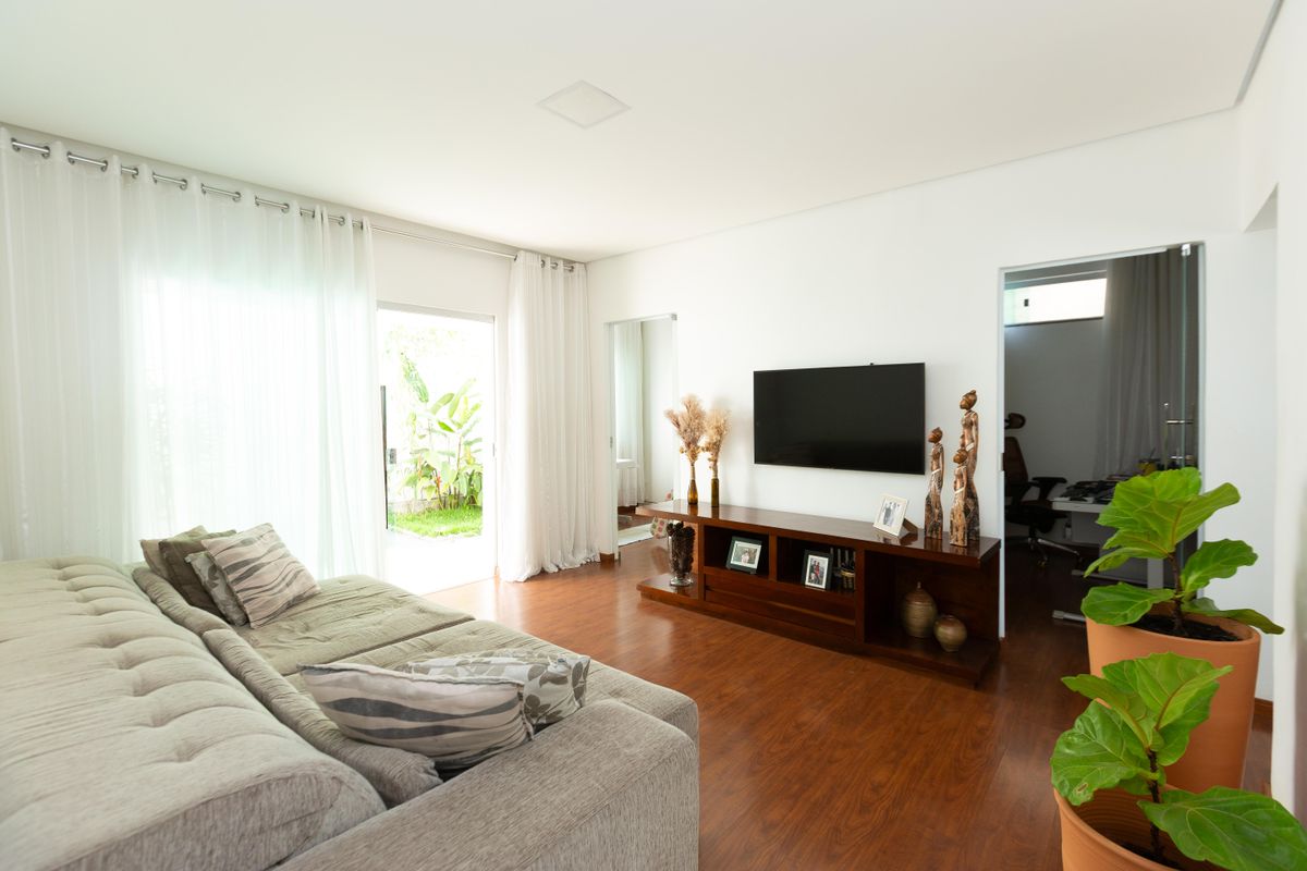 Casa com 3 quartos para alugar em Lindéia, Contagem por R$ 4.000,00 ...