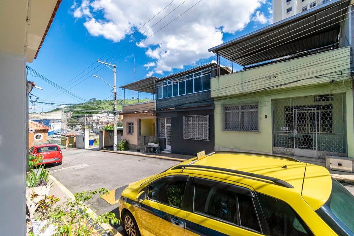 Casa de condomínio com 3 quartos à venda em Vaz Lobo, Rio de Janeiro ...