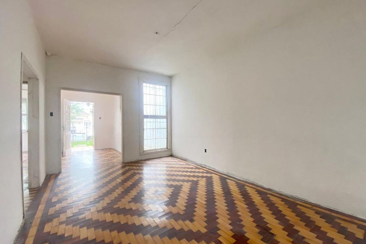 Casa com 3 quartos para alugar em Santa Maria Goretti, Porto Alegre por ...