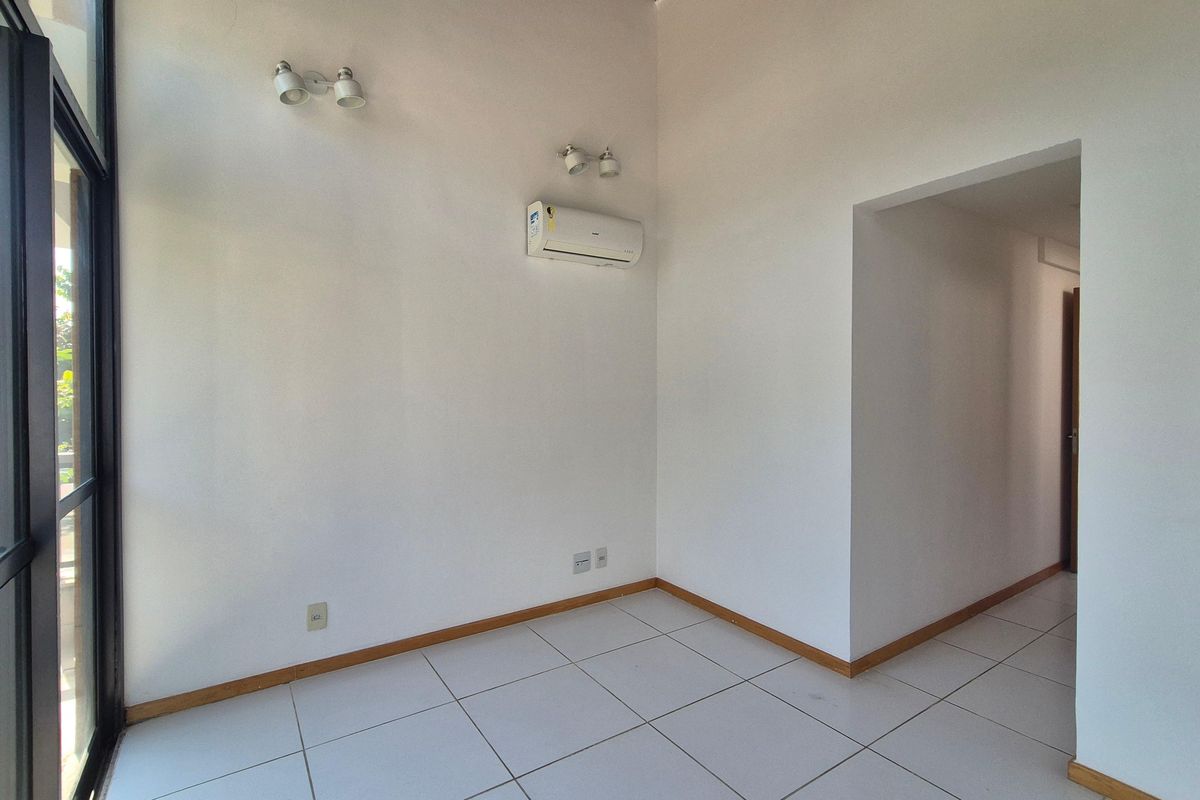 Casa de condomínio com 4 quartos para alugar em Recreio dos ...