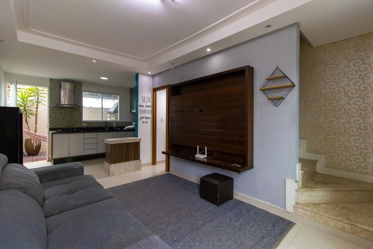 Casa de condomínio com 2 quartos para alugar em Jardim Arco-iris, Cotia ...