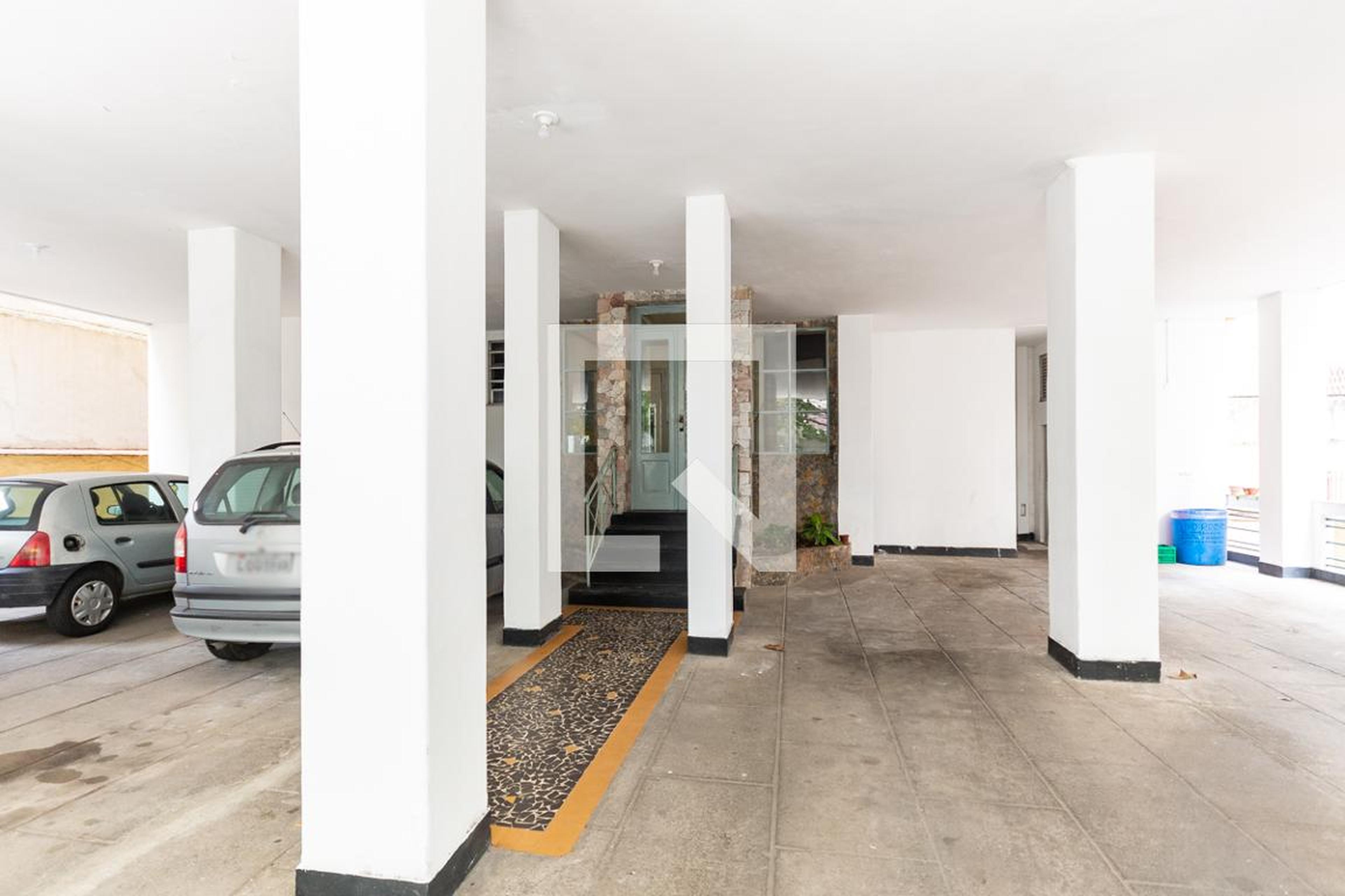 Condomínio Edifício Carmela, Tijuca - Rio de Janeiro - Alugue ou Compre - QuintoAndar