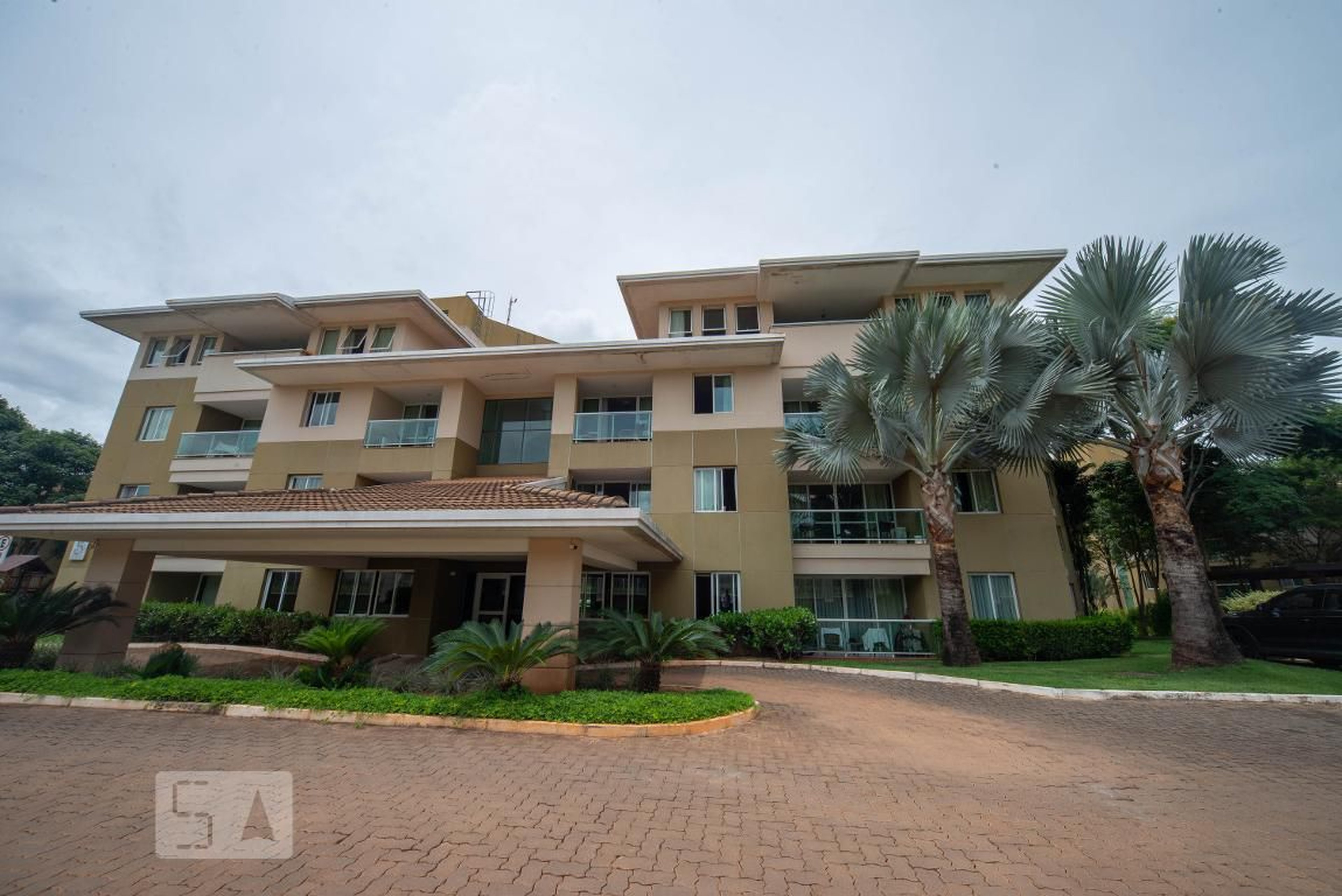 Condomínio em SHTN, Brasília, Asa Norte - Brasília - Alugue ou Compre ...