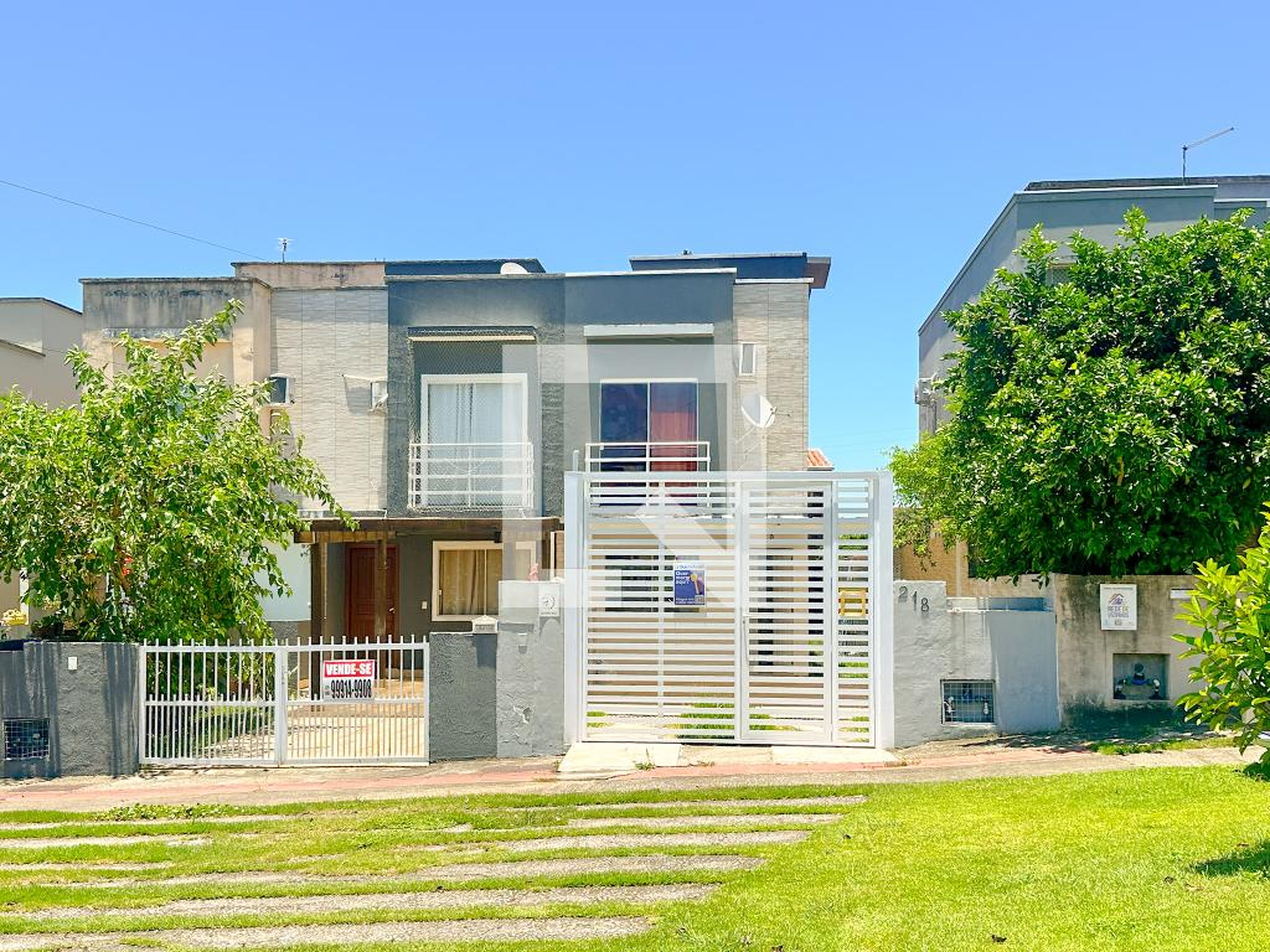 Condomínio em Rua Fernando Bauther da Silva, 218, Ingleses ...