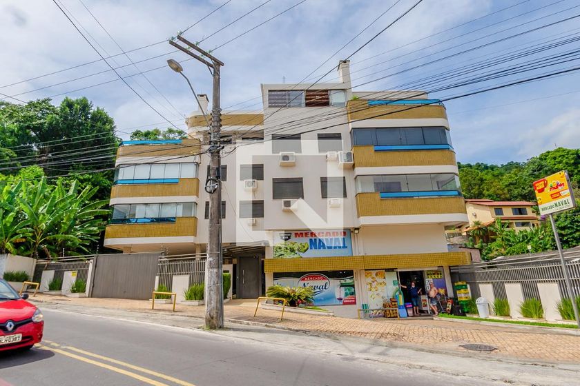 Condomínio em Rodovia Tertuliano Brito Xavier, 2501, Canasvieiras ...