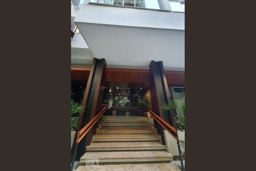 Condomínio Edifício Punta Del Este, Copacabana - Rio de Janeiro - Alugue ou Compre - QuintoAndar