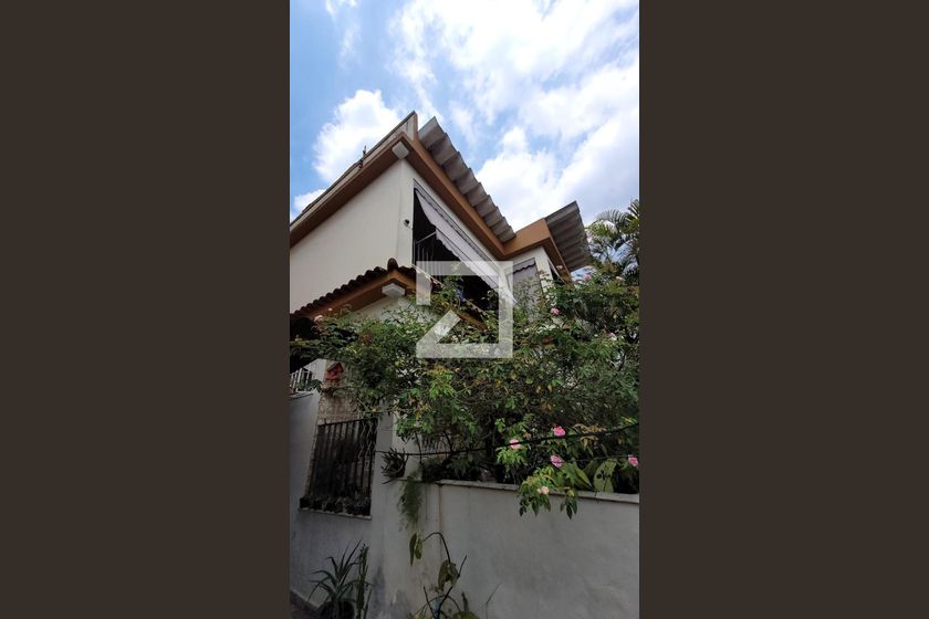 Condomínio em Rua Ana Bral, 140, Irajá - Rio de Janeiro - Alugue ou ...