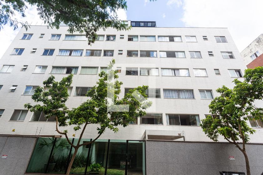 Condomínio Edifício Laguna, Santo Antônio - Belo Horizonte - Alugue ou Compre - QuintoAndar